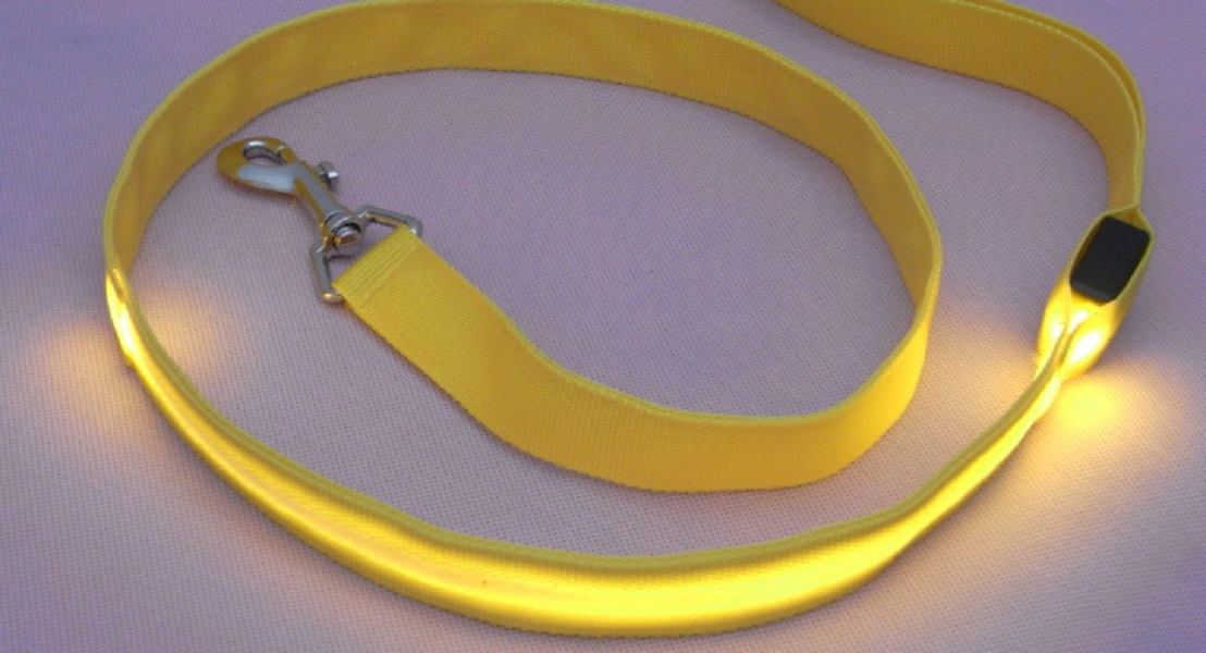 4' Nylon Pet Leash with LED Lights (Medium Wide, Yellow) - MooLuxe